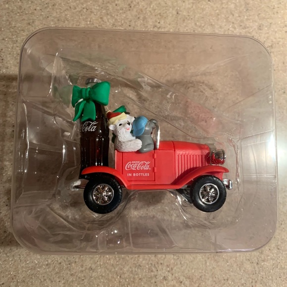 Coca Cola | Holiday | 20 Coca Cola Platinum Series Coca Cola Red Truck ...